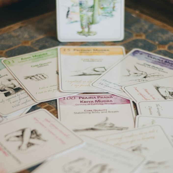 Mudra Card Deck – Integrative Yoga Therapy
