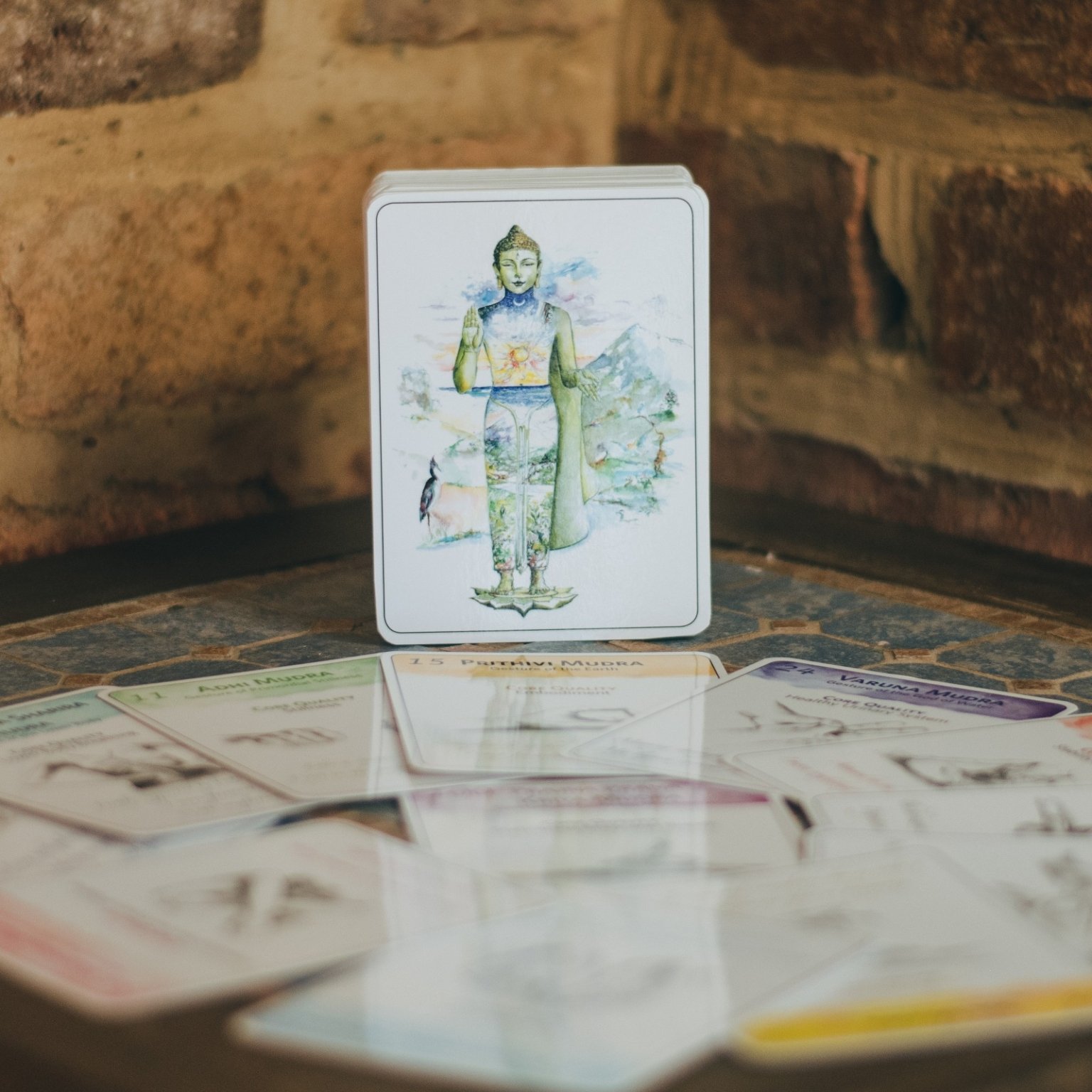 Mudra Card Deck – Integrative Yoga Therapy